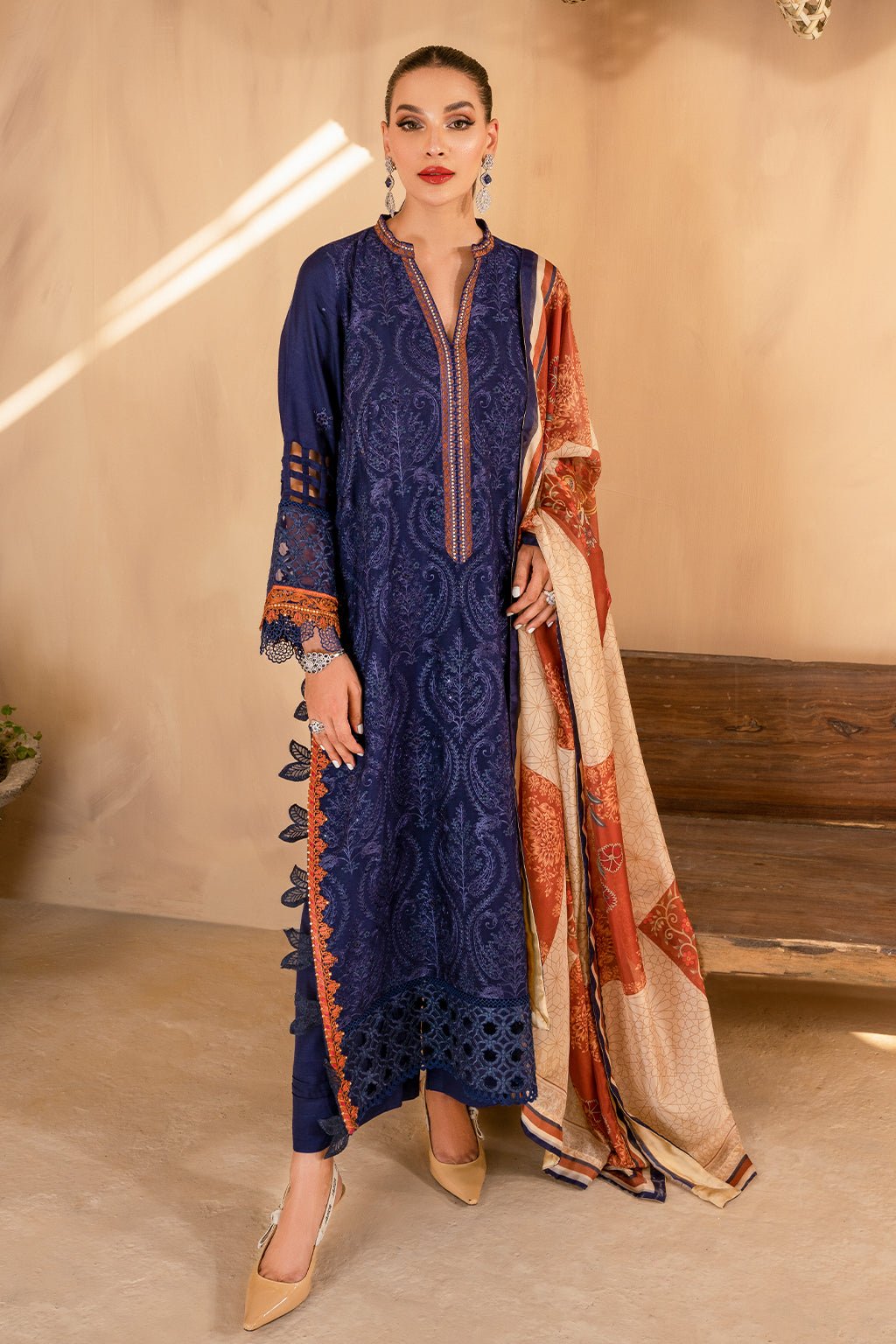 Latest Unstitched and Stitched Lawn Suite Collections| Zoya & Fatima